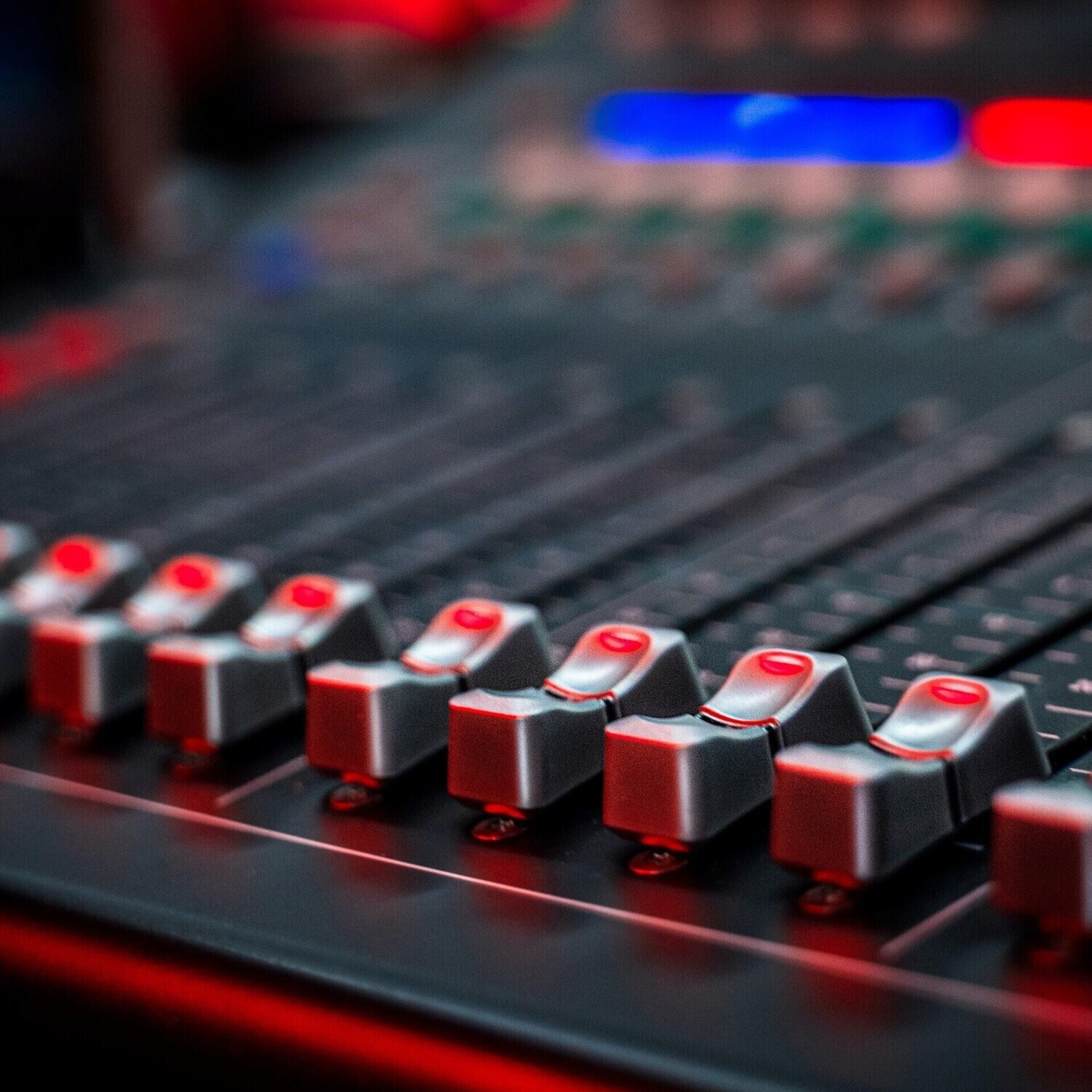 L7 Audio Engineering | Audio Mixing Services
