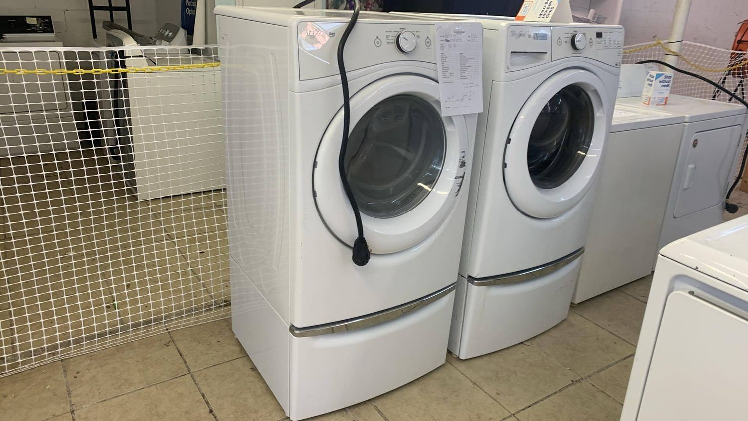WHIRLPOOL LAUNDRY SET