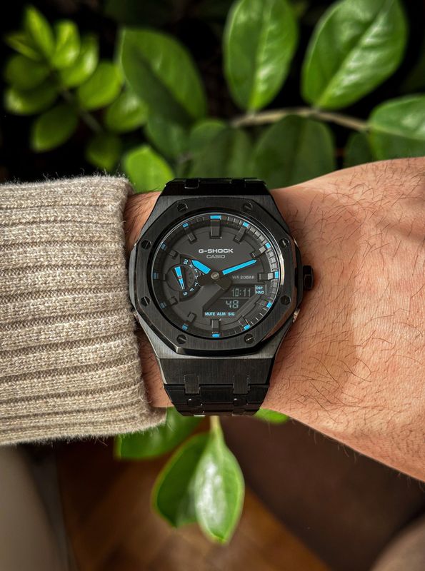 G-SHOCK CasiOak Full Black - with black and Tiffany blue watch dial