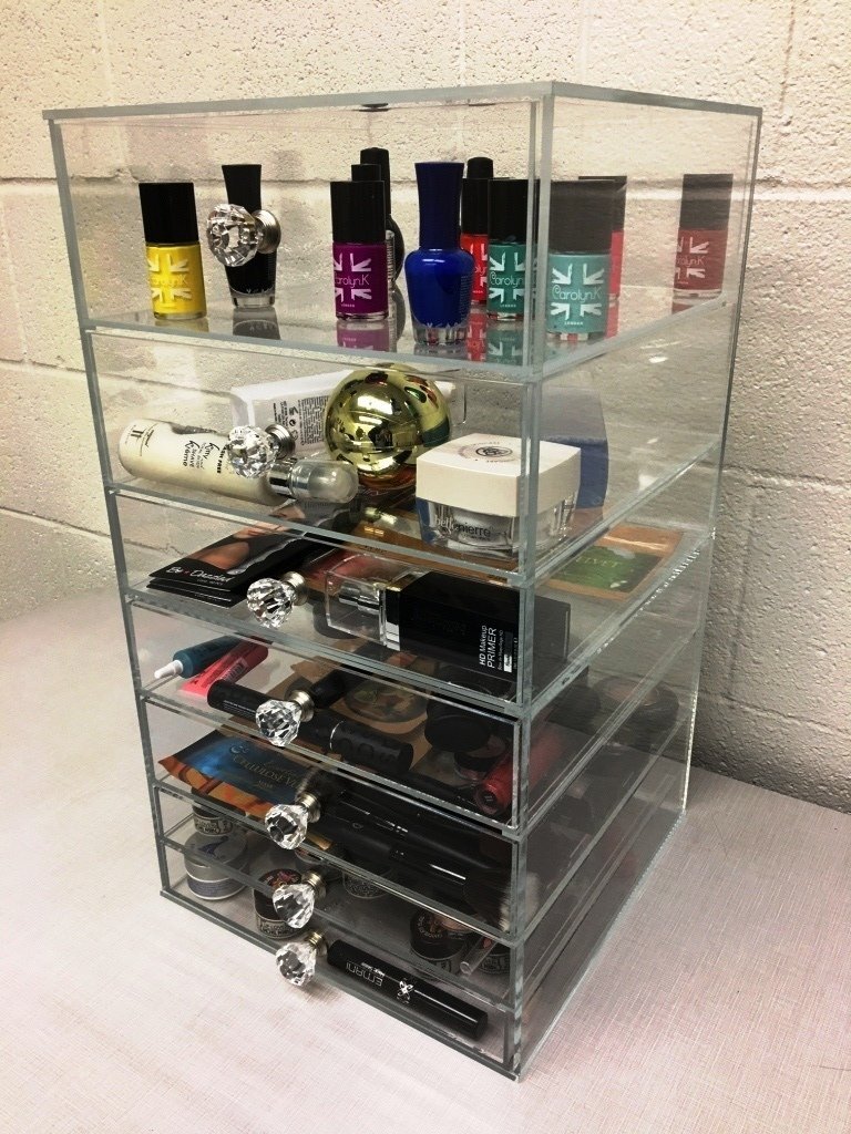Acrylic Display Manufacturer | American Acrylic Inc.