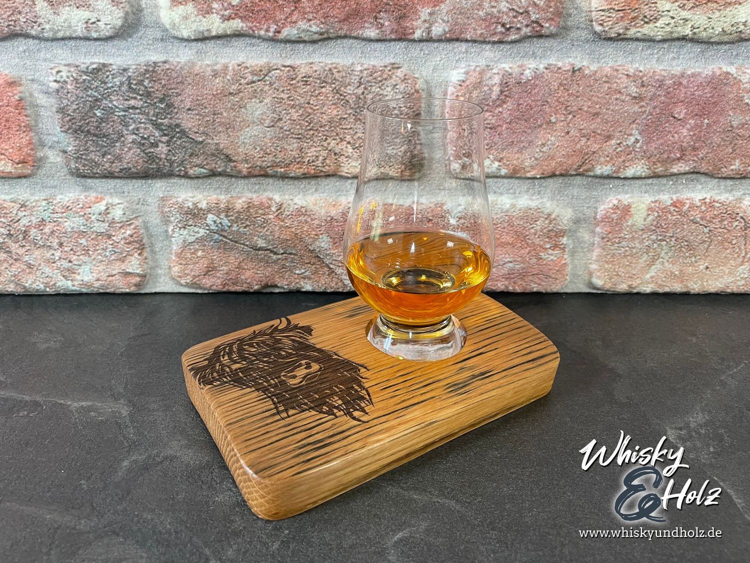 Whisky & Holz - Handgefertigte Holzprodukte für stilvollen Genuss