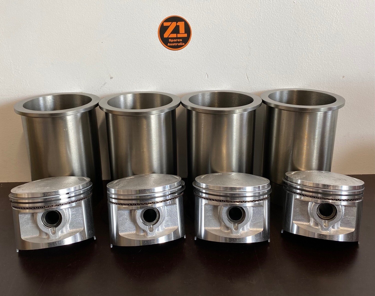 Kawasaki Z1 KZ Z 1000 70mm Piston and Liner kit (UK Made) 13001-1005