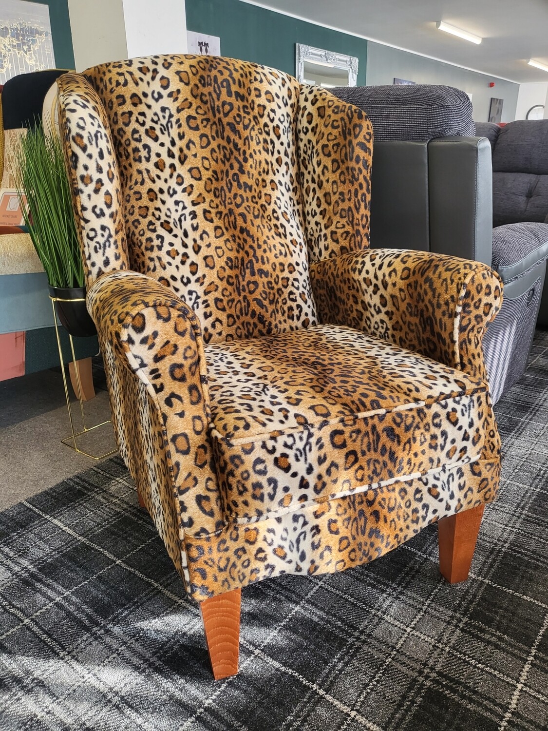 ANIMAL PRINT CHAIR