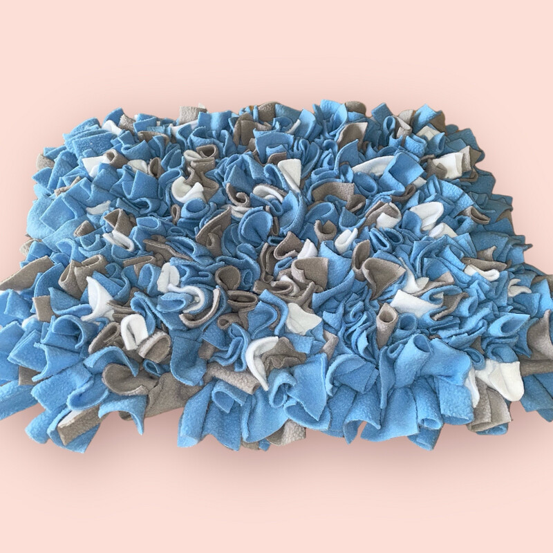 Large Blue & White Snuffle Mat