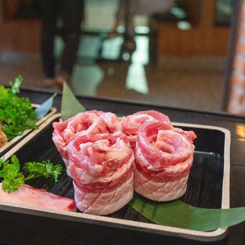 BBQ [PORK & CHICKEN]