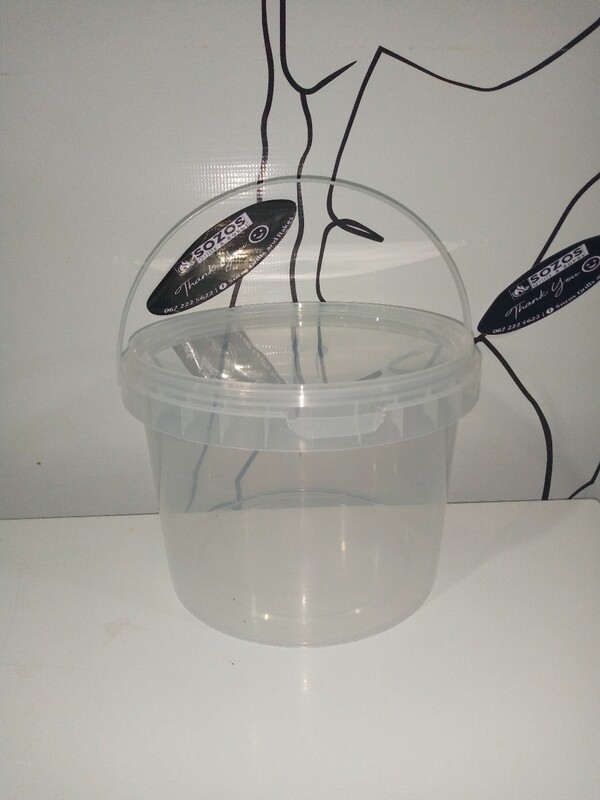5 liter clear buckets ( 10 buckets)