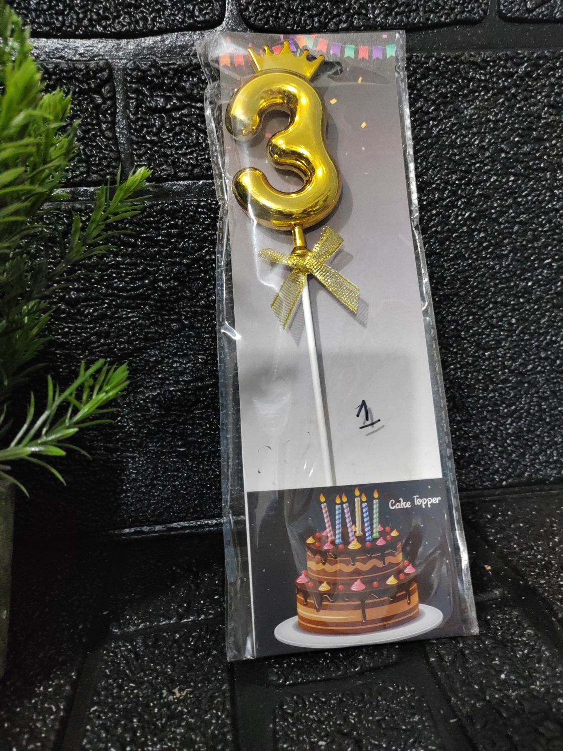 No 3 Cake Topper Gold