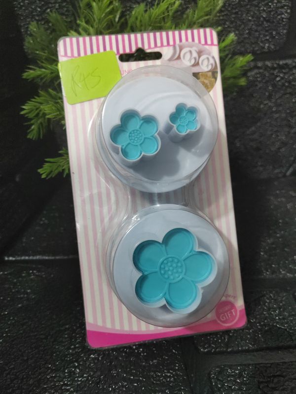Flower plunger cutter
