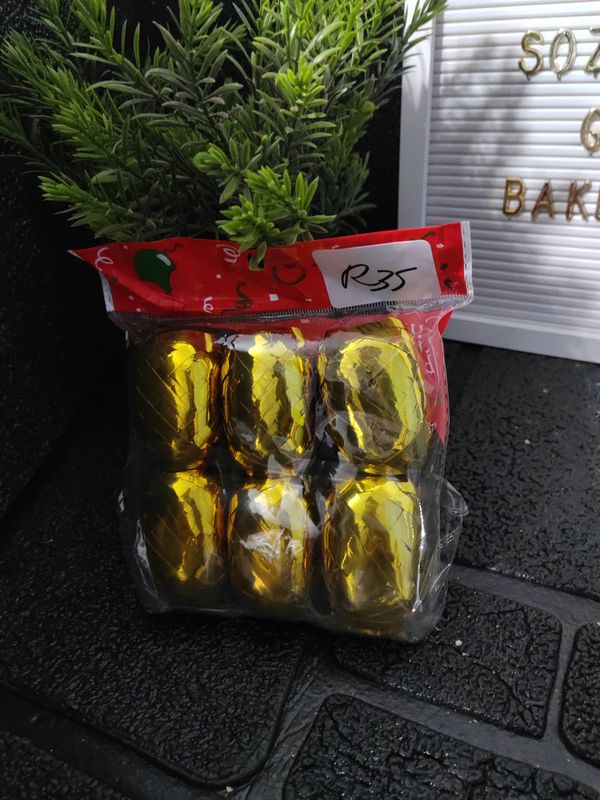 Metallic gold ribbon sets of 6