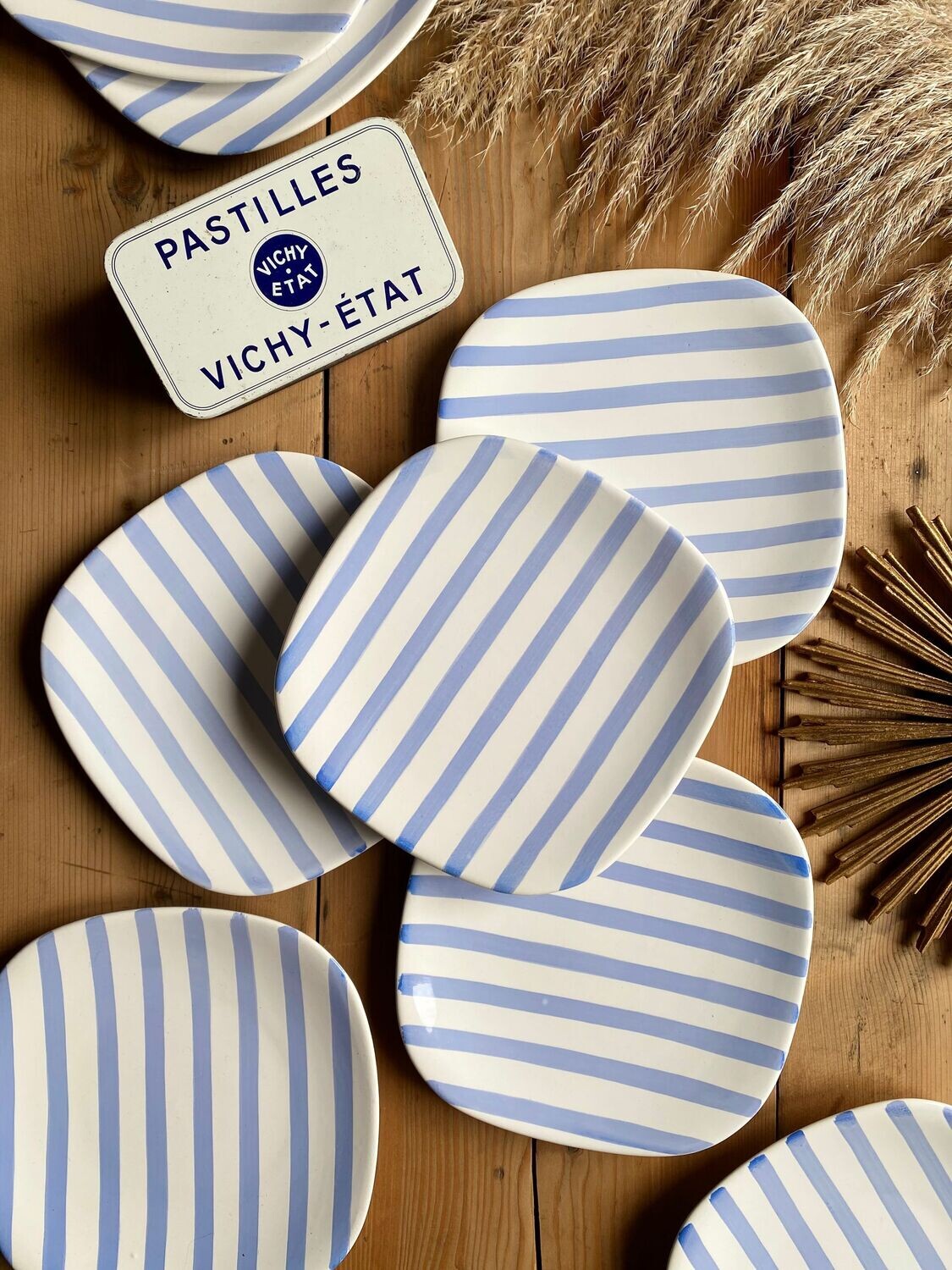 8 assiettes à dessert rayées - Longchamp