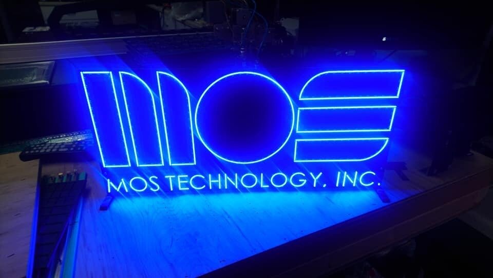 MOS Technology LED sign bright BLUE! Commodore Atari 6502 1992 ...