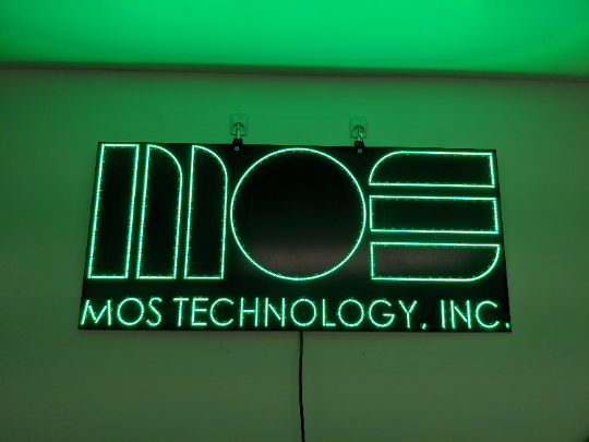 MOS Technology LED sign bright GREEN! Commodore Atari 6502 1992 ...