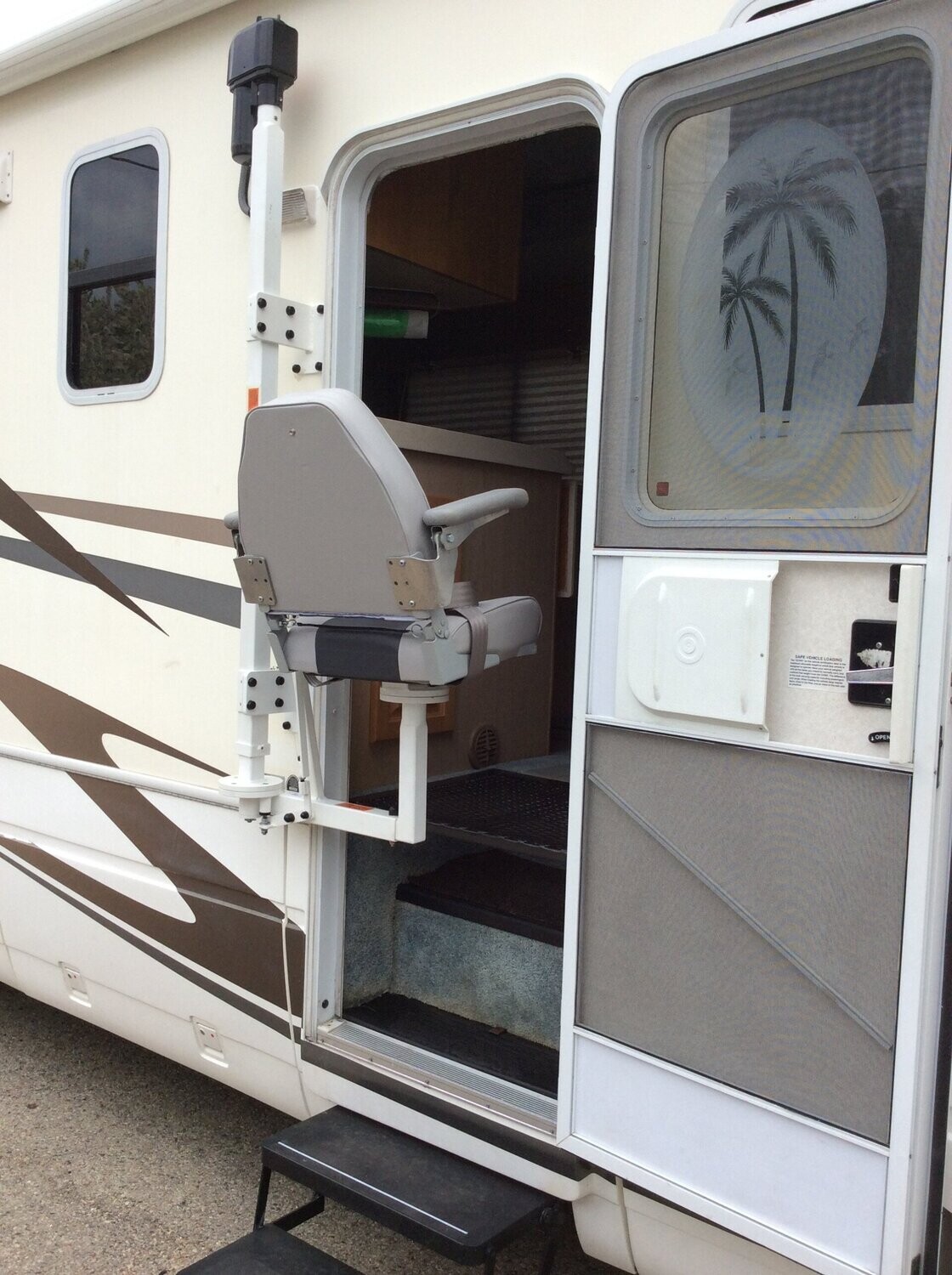 Vehicle Lifts | Auto Lifts | Miller Mobility Products | Oconomowoc, WI