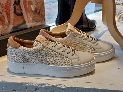 Eva mode & lifestyle