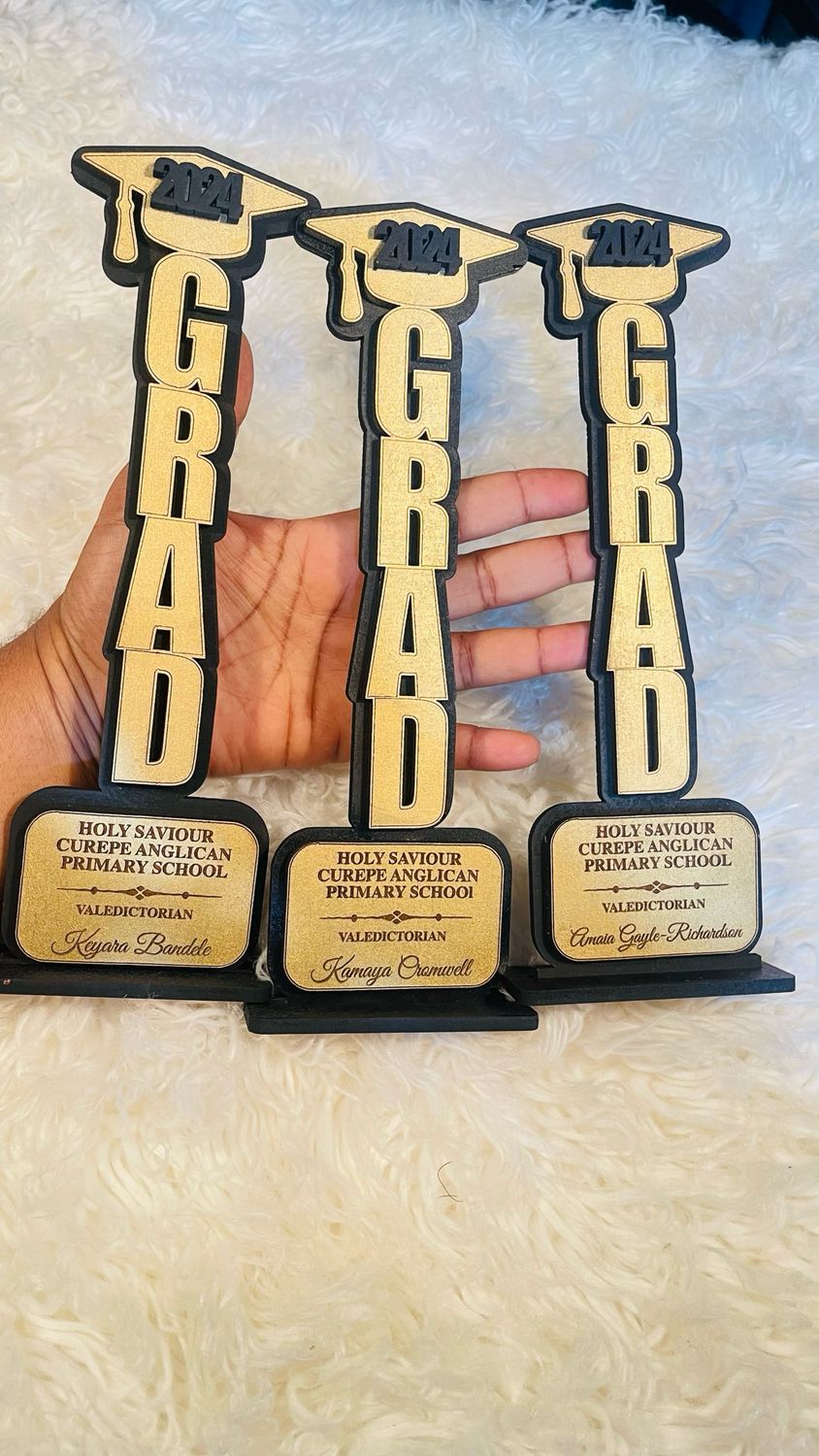 GRADUATION AWARDS (MINIMUM 3)