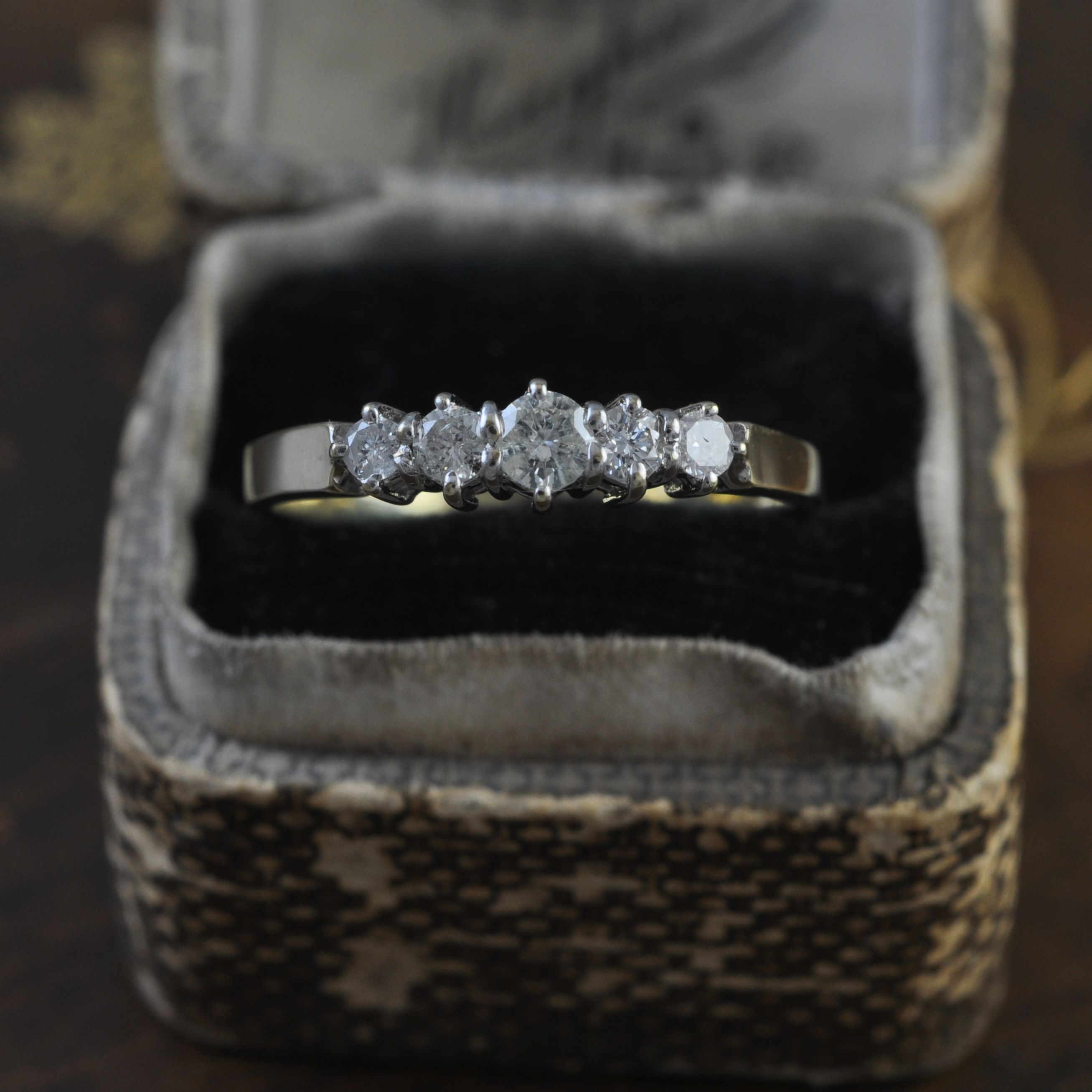 Antique & Vintage Jewellery | Zelley Jewellers | Norwich