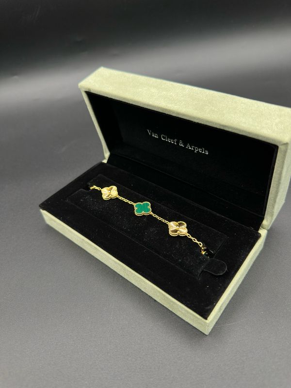 Pulsera Trébol Dorado y Verde Estilo Van Cleef en Plata 925 – 18cm