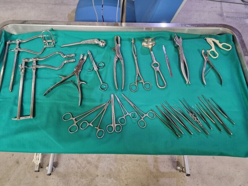 Instrumental quirúrgico para cirugía general.