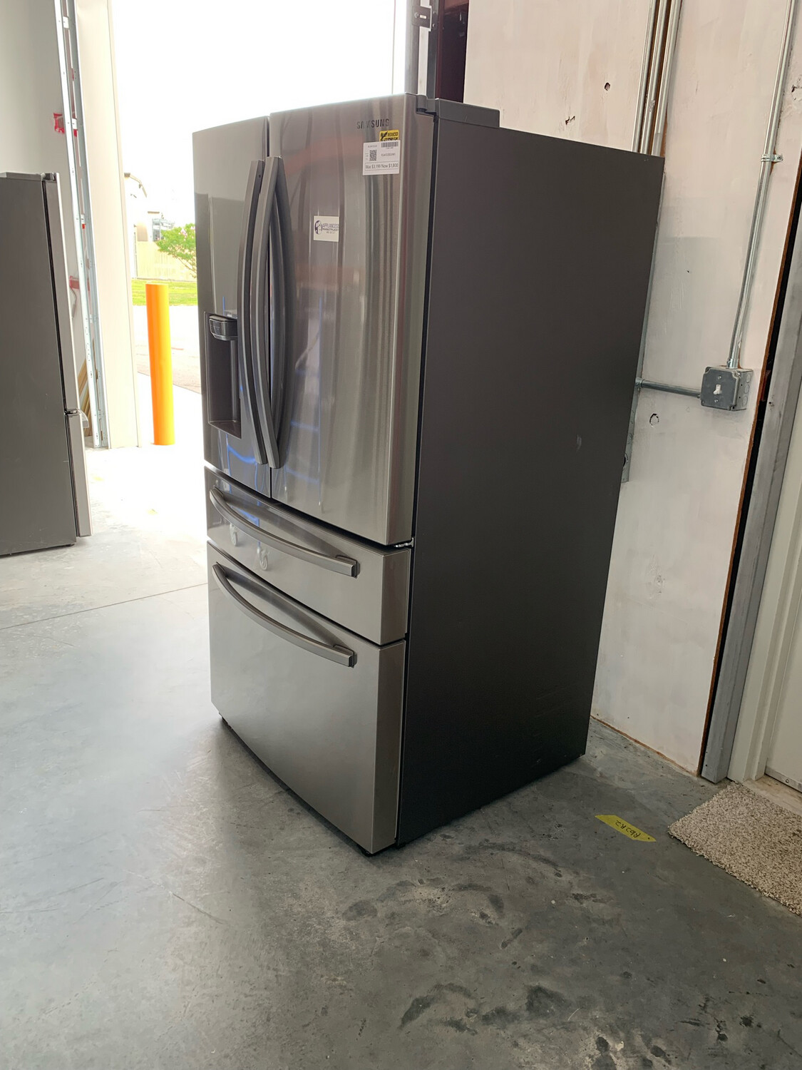 Samsung 28-cu ft 4-Door Standard-Depth French Door Refrigerator with ...