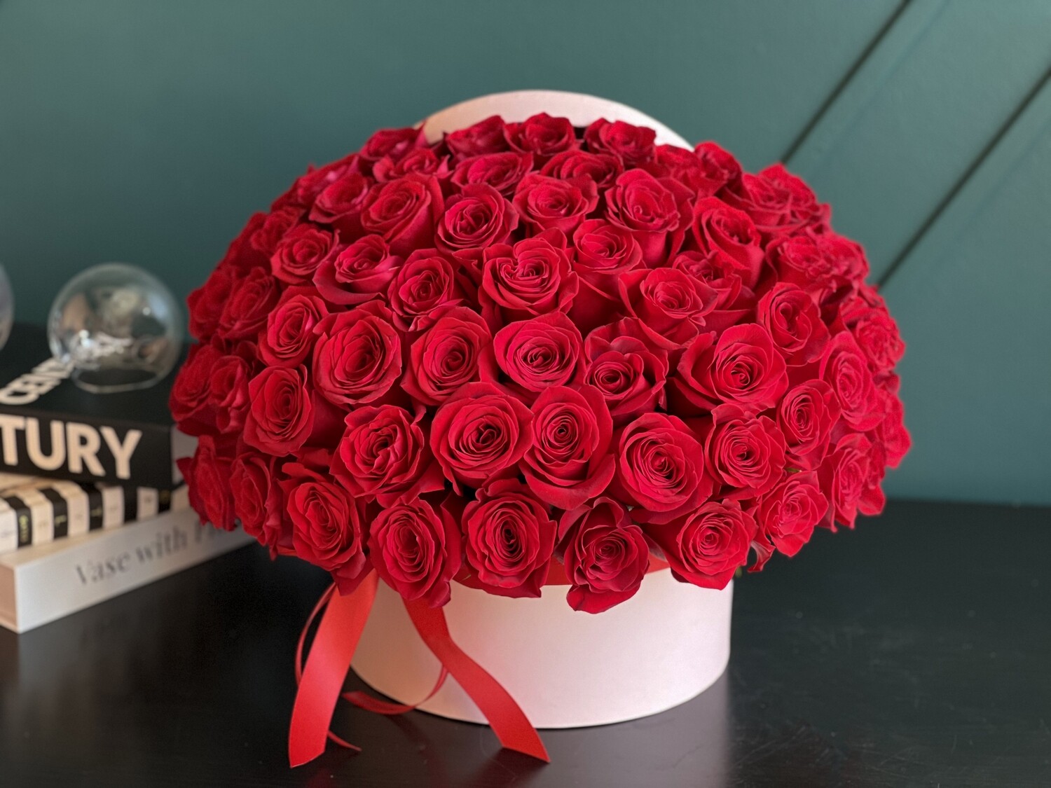 75 Red Roses Roses Arrangement In A Box