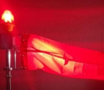 LIGHTED HELIPAD WINDSOCK WITH FRAME AND POLE