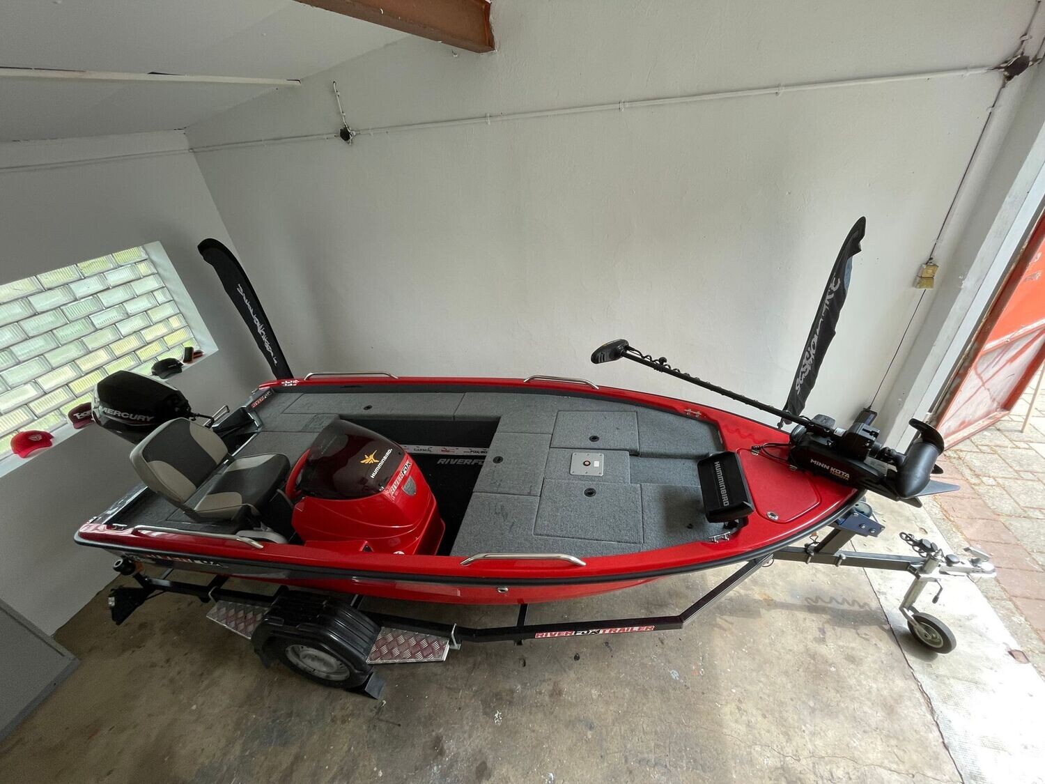 Riverfox C400 Bass mit One Boat Network