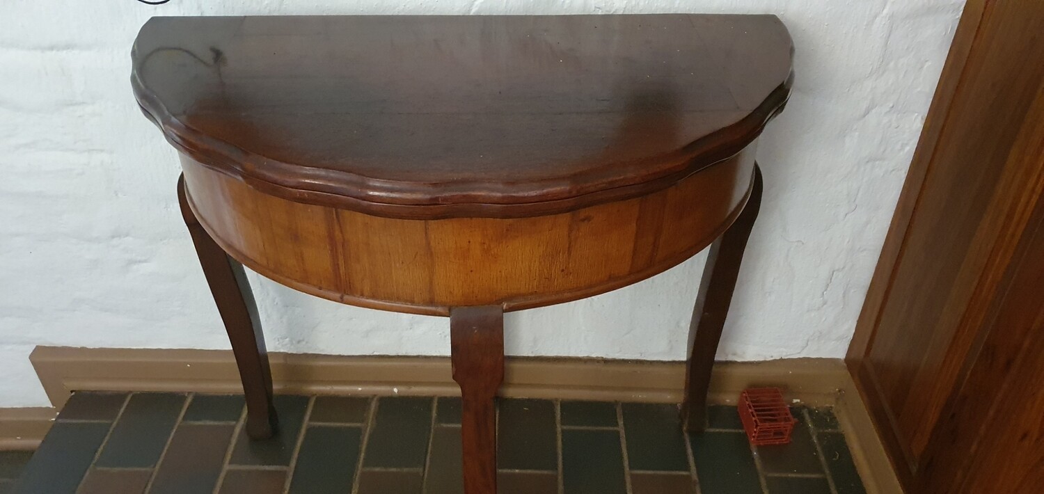 Wooden card table
