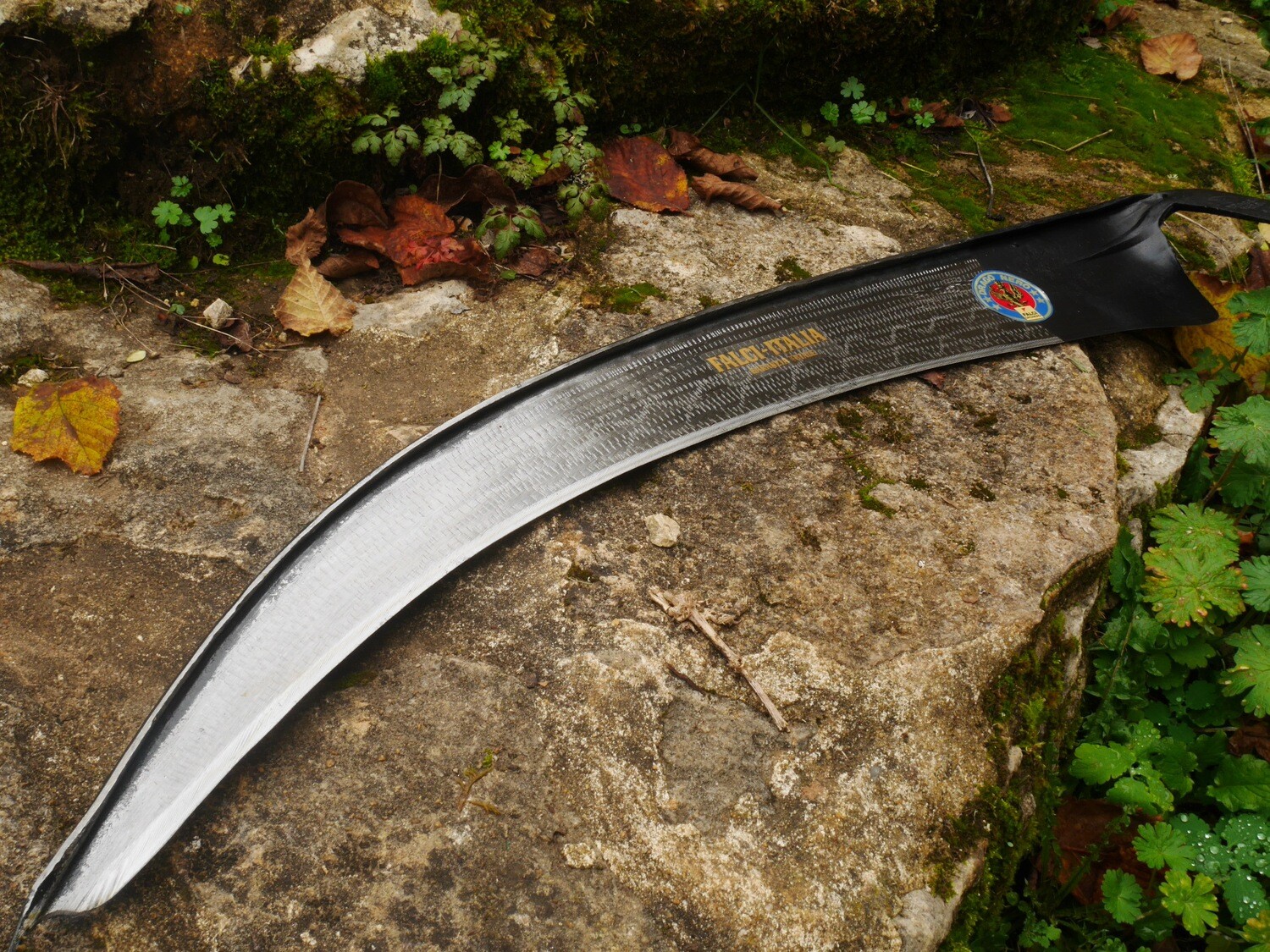 Lames de faux Falci forgées à la main – La Frontière