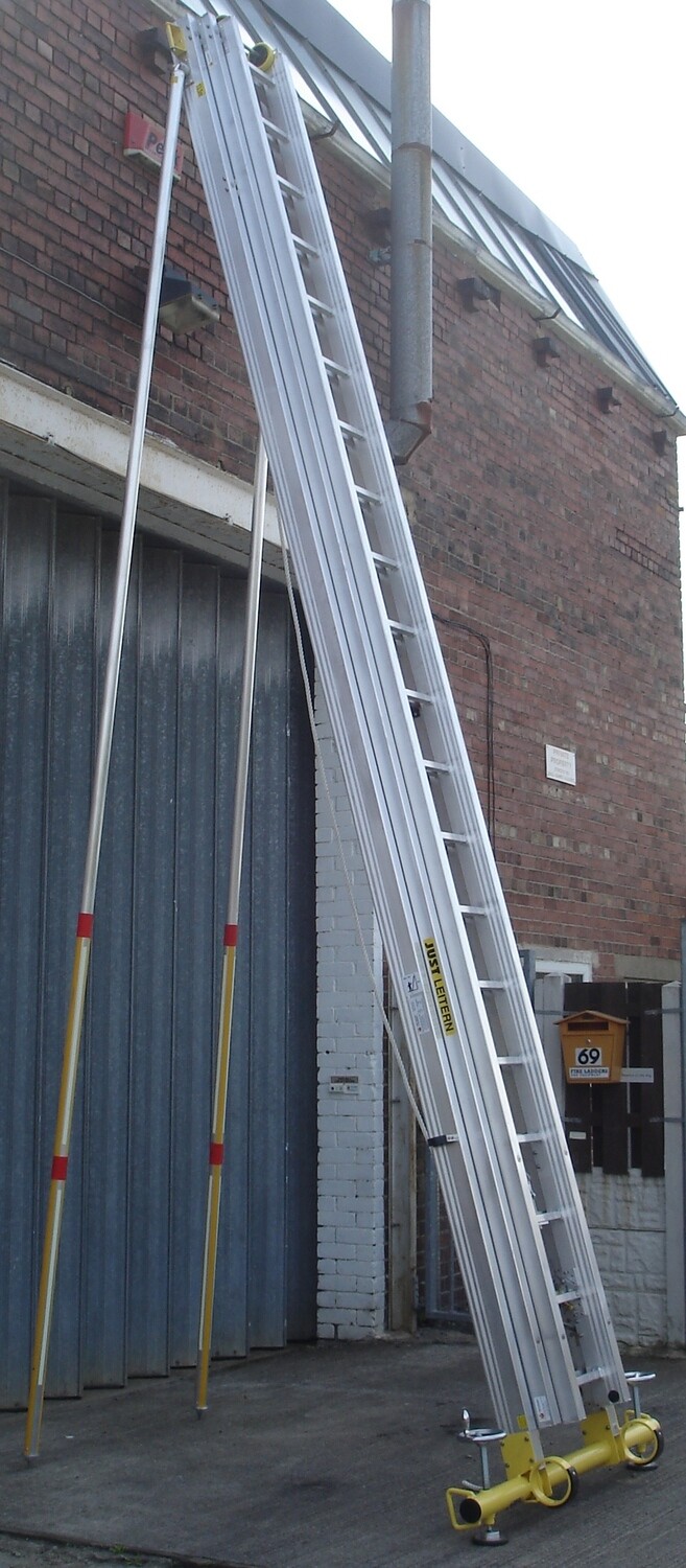 Triple Extension Fire Service Ladder