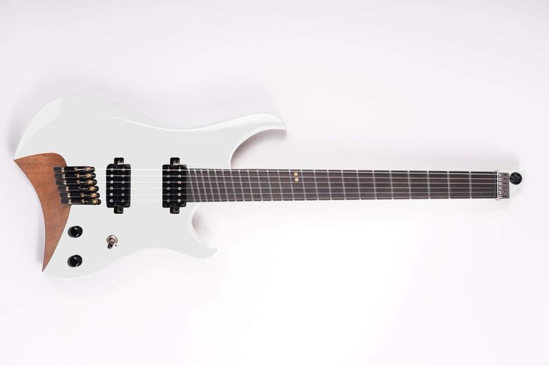 Orpheus Gloss White Model