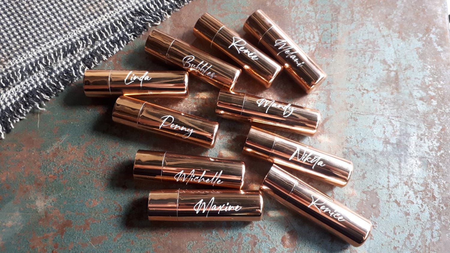 Lip Balm - Custom Name Engraving Rose Gold [Standing] | Store | Zet O ...