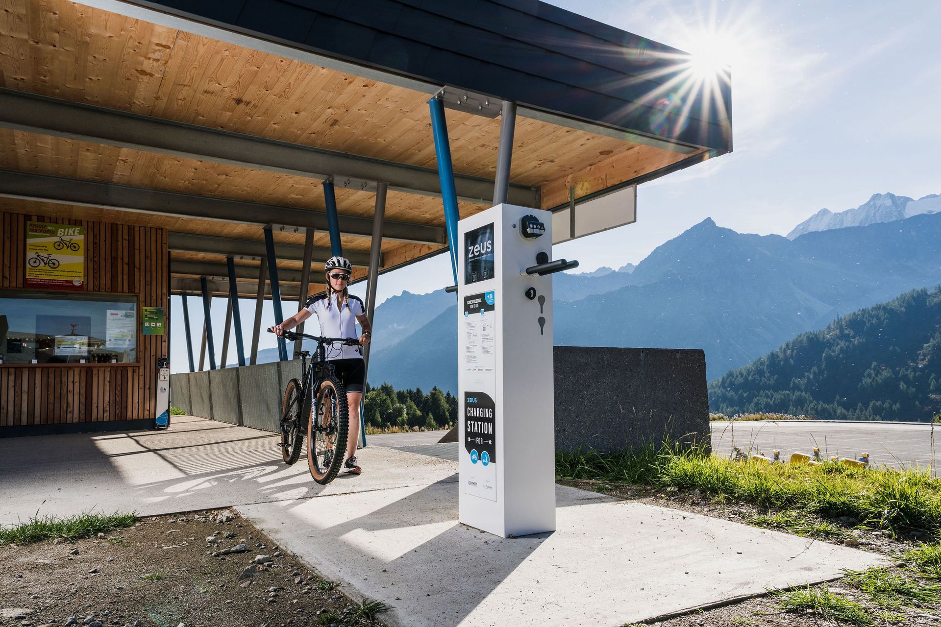 Colonnine ricarica bici | Prodotti | Shop online