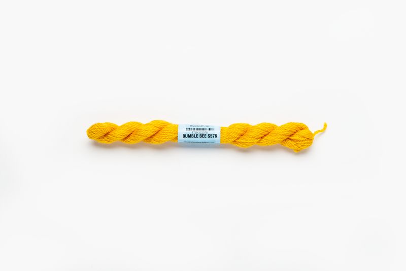 Essentials Skeins - 576 - Bumble Bee