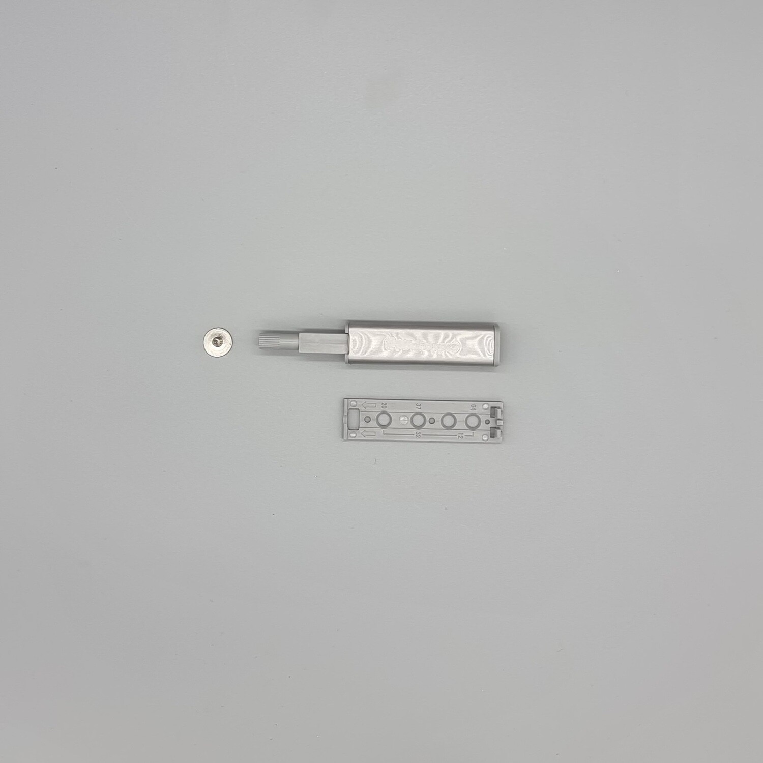 Unihopper metal clad push catch (Magnetic type with door plate, light grey)