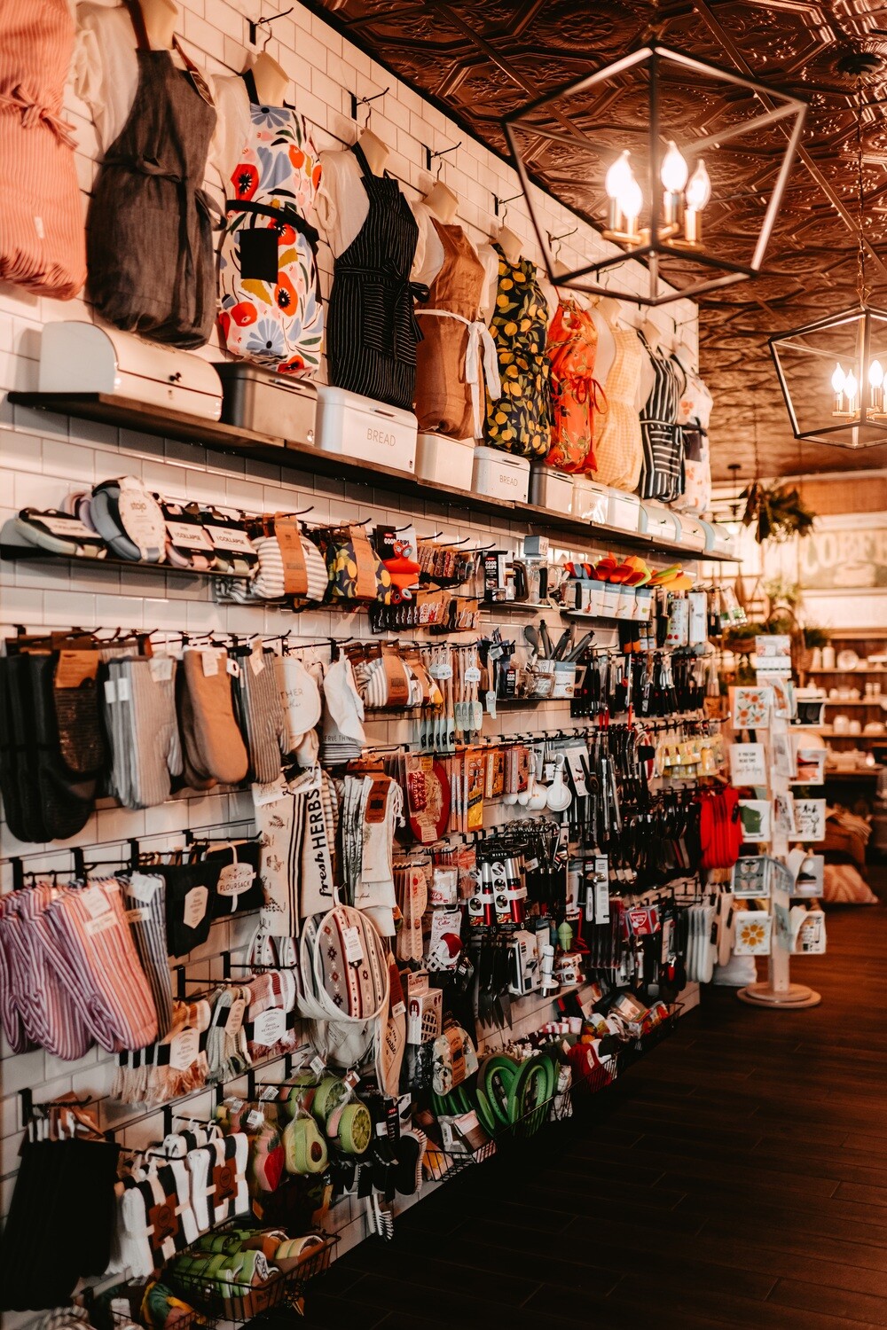 Kitchen Gadgets - Shawano Stock Market | Shop - Shawano, WI