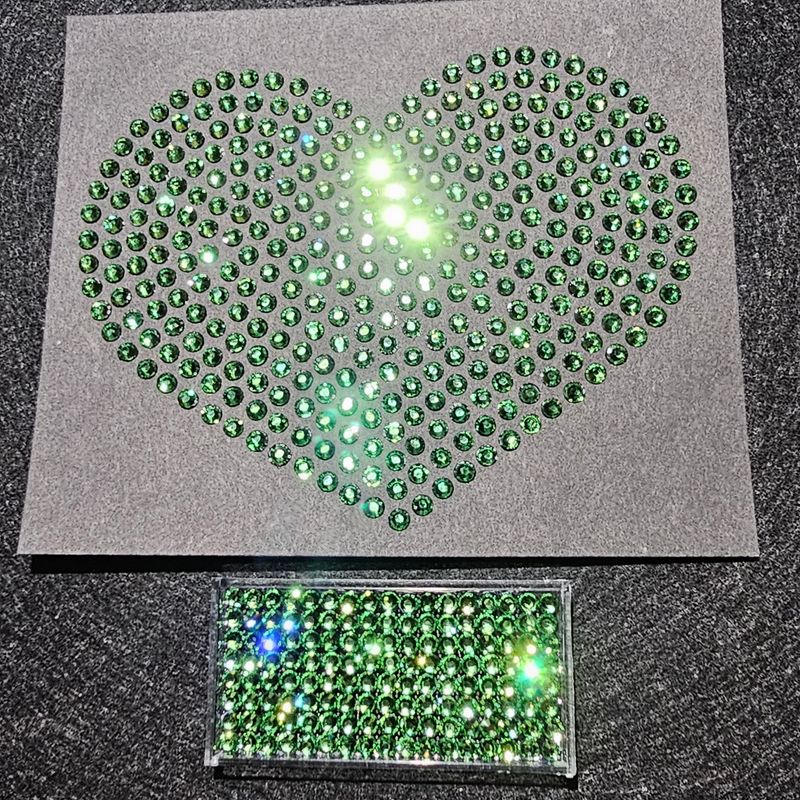 ICY Moss Hotfix Rhinestones