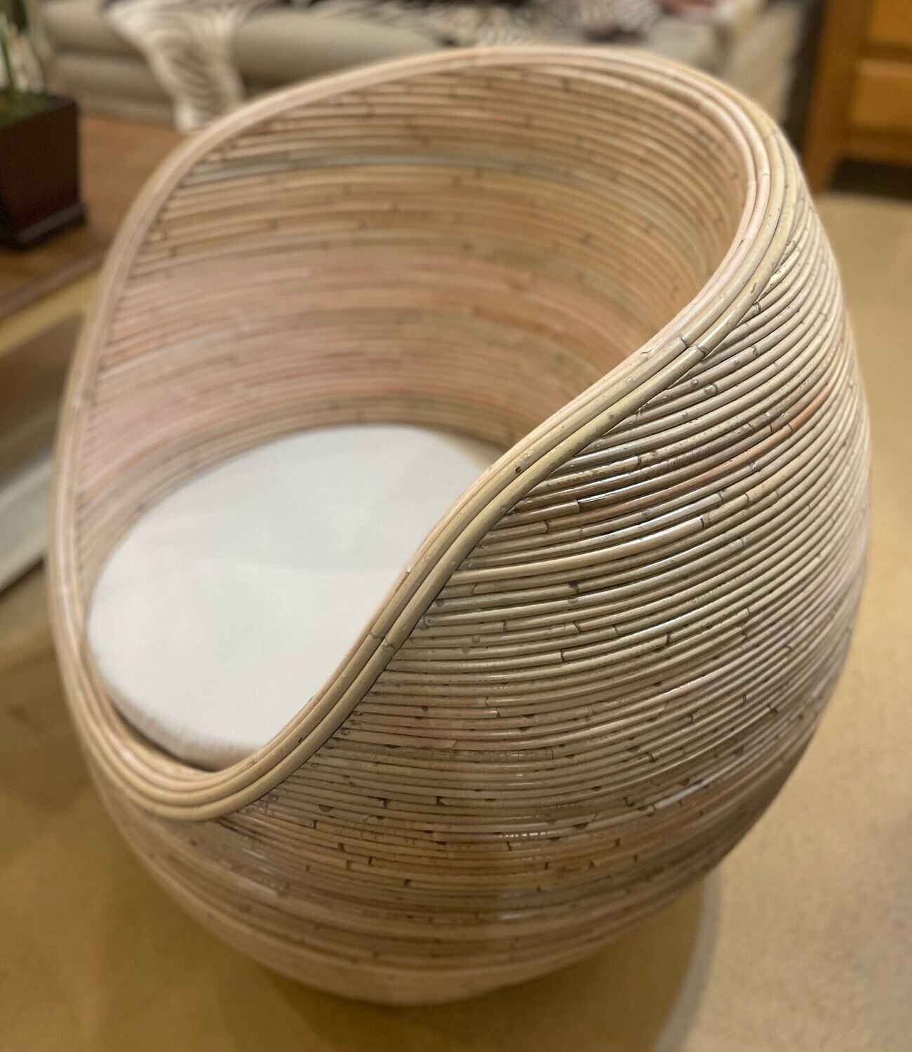 Curved Rattan Lounge Club Chair Pod Chair Modern Furniture