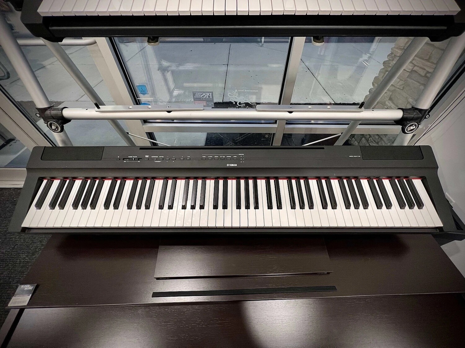Yamaha P-125B Digital Piano