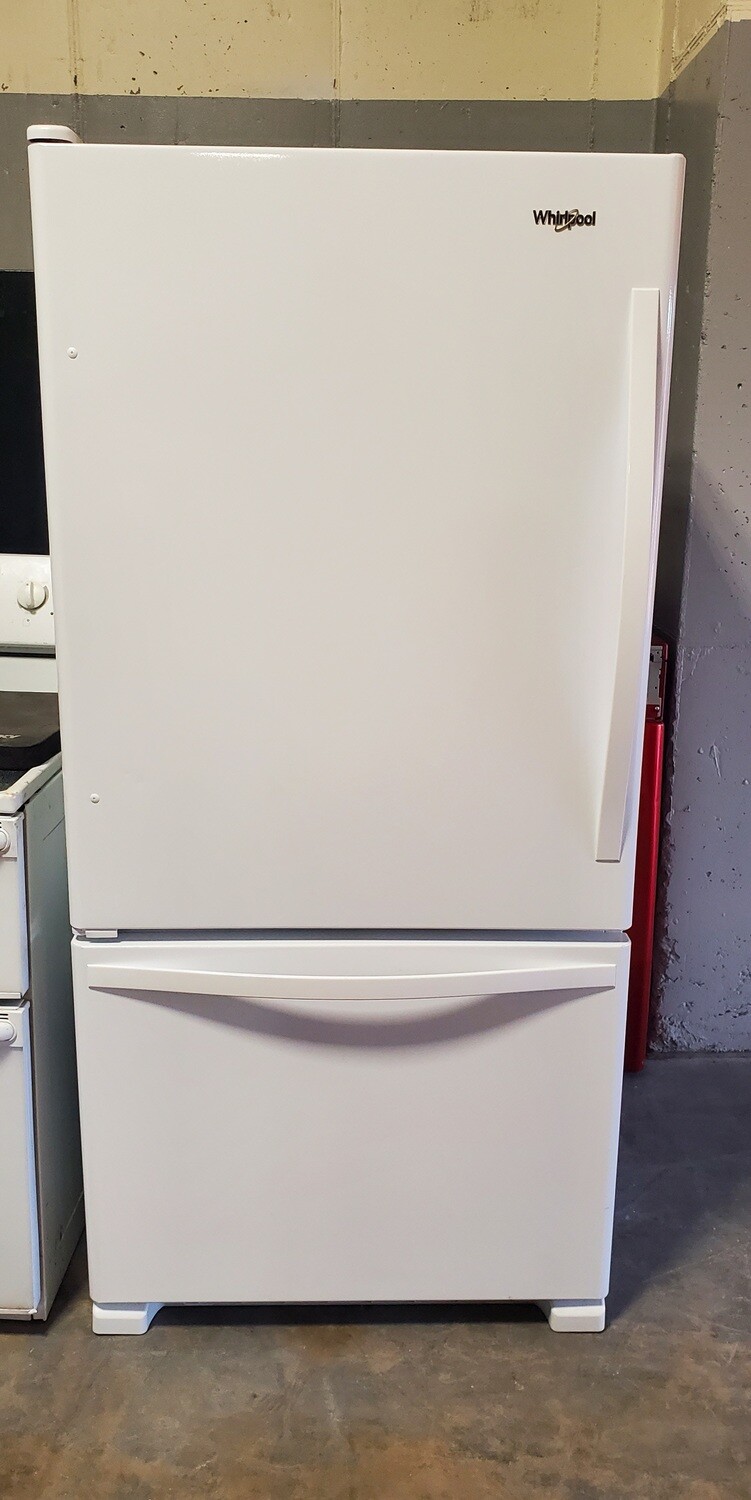 22cu.ft. Whirlpool Bottom Freezer Refrigerator in White
