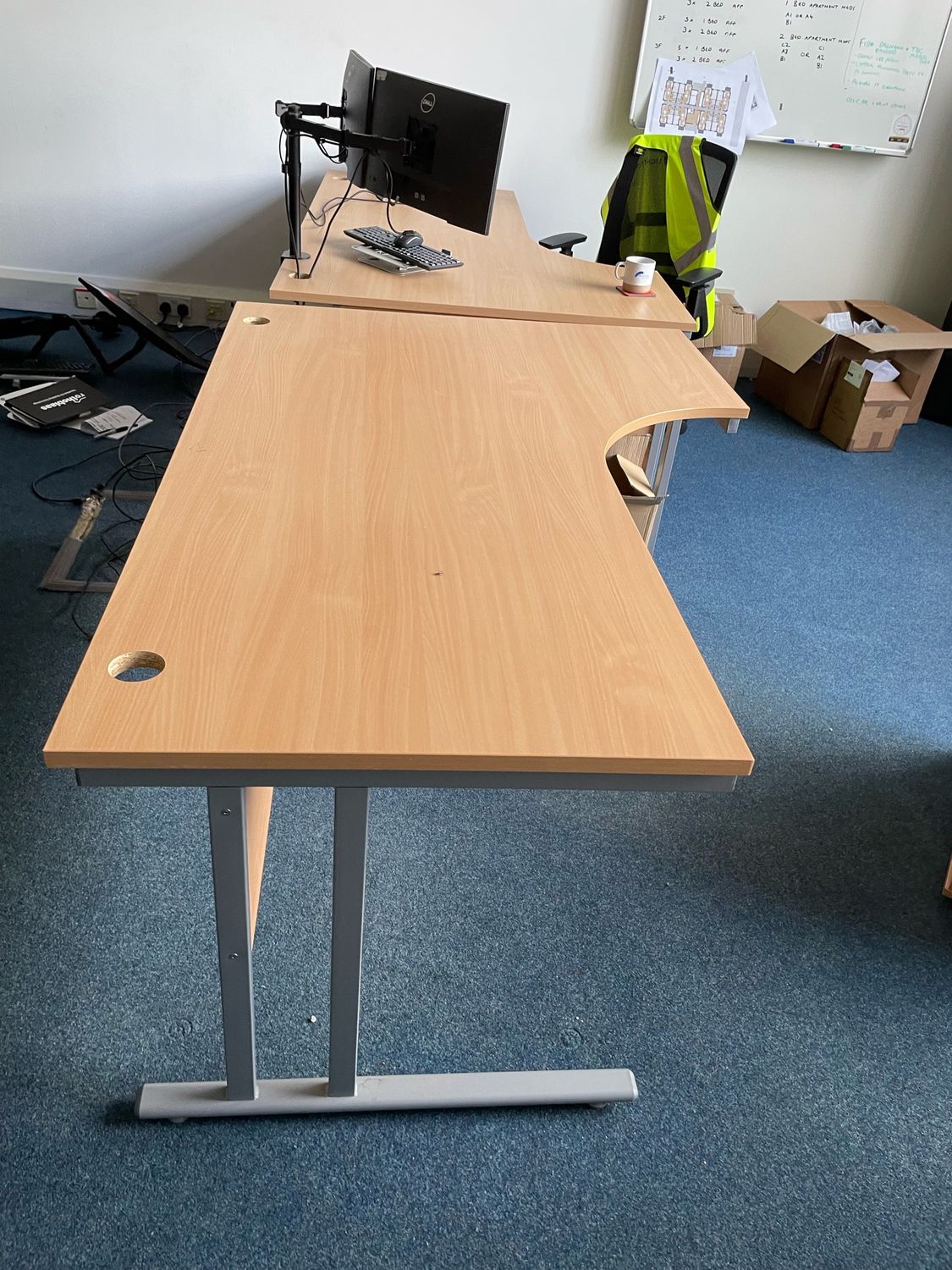 Right Hand Corner Desk 1.8m