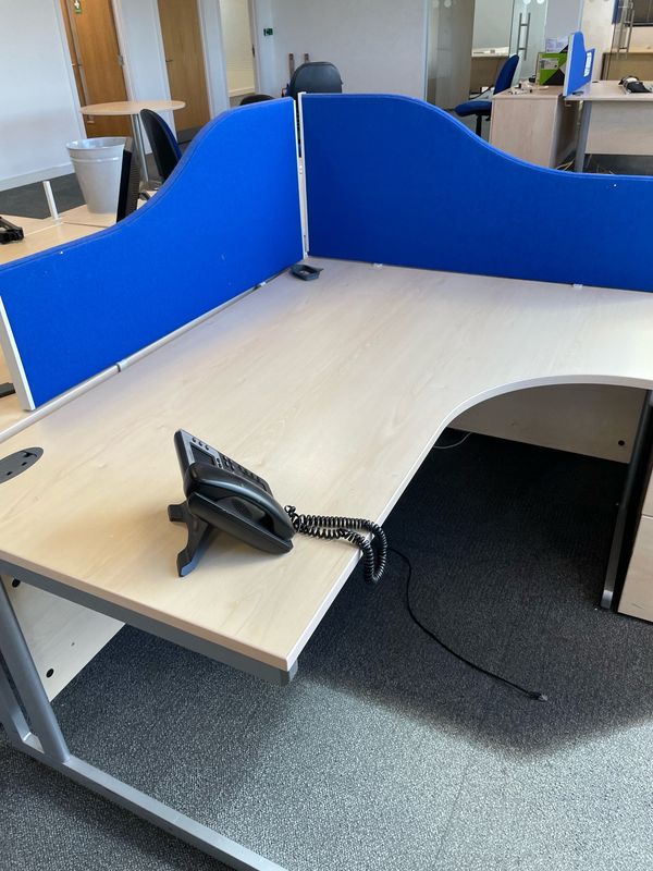 Right Hand Corner Desk 1.6m x 1.2m