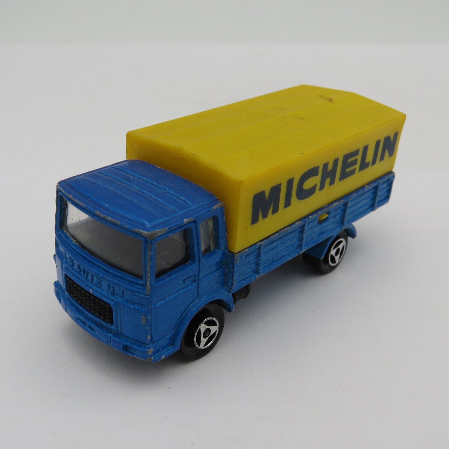 Majorette Saviem Michelin die-cast toy truck - scale 1/100