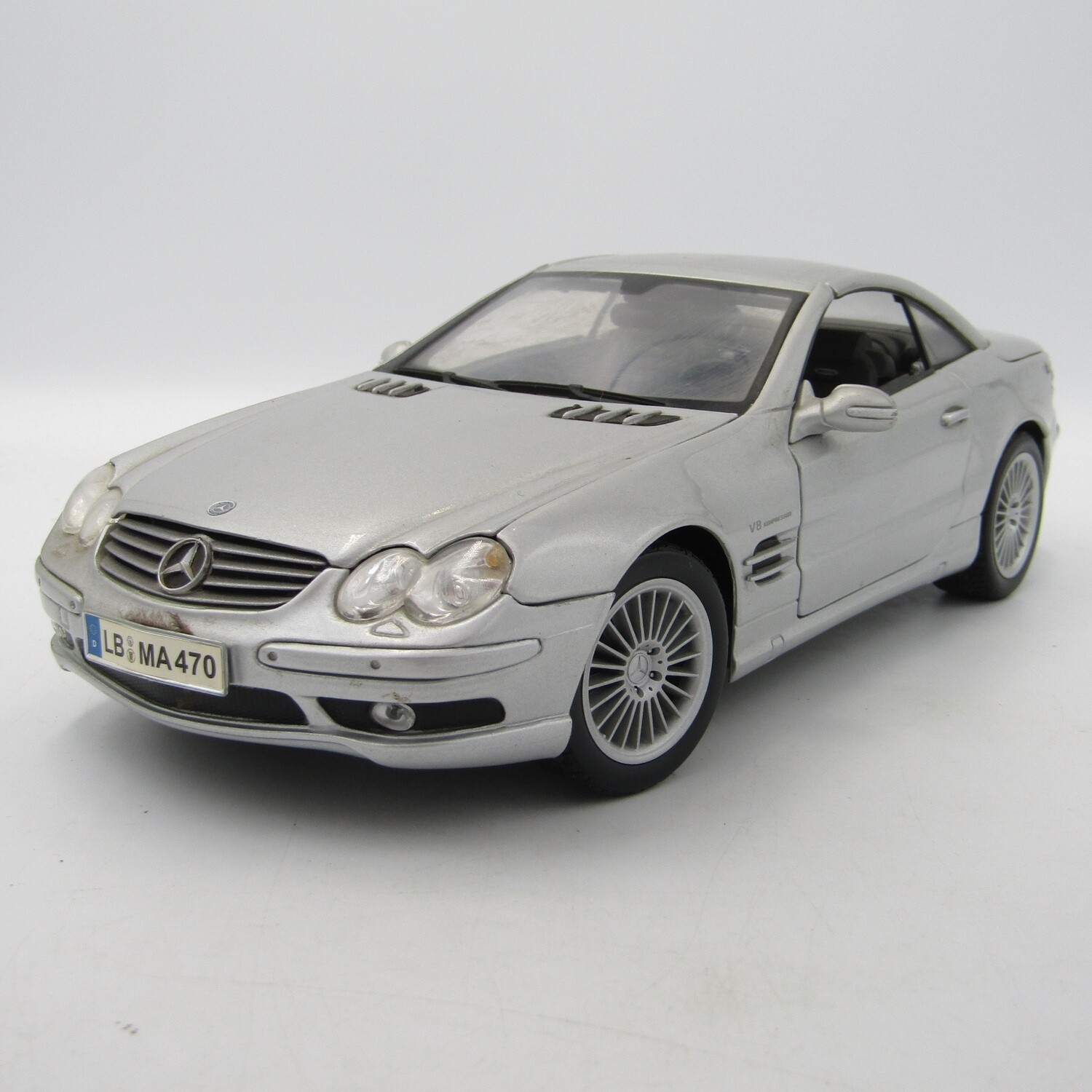 Maisto Mercedes-Benz SL55 AMG die-cast model car - scale 1/18