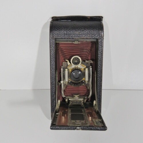 Vintage No. 3A folding pocket Kodak model B-4 camera - Red glass ...