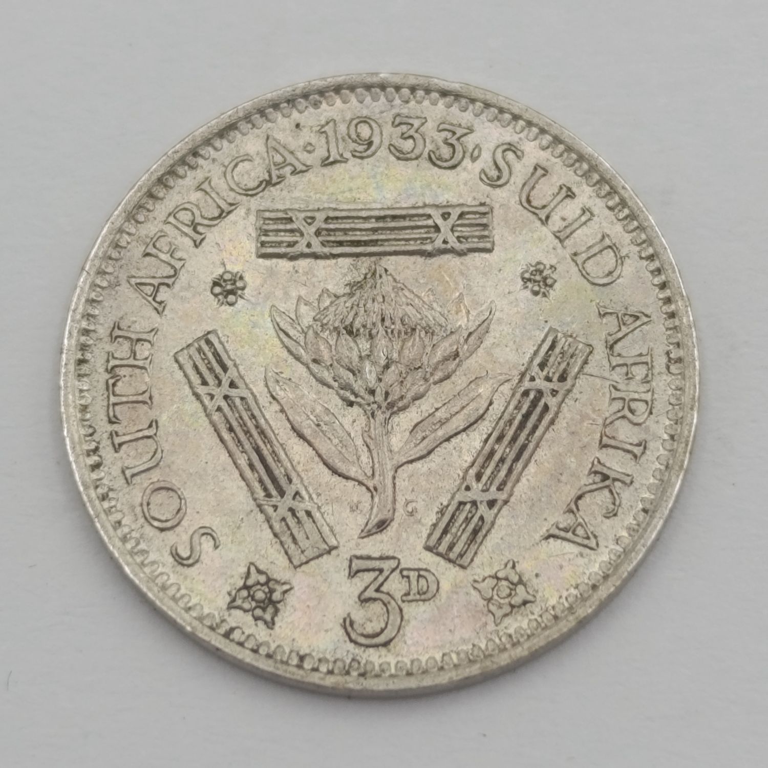 1933 SA Union silver 3d tickey AU