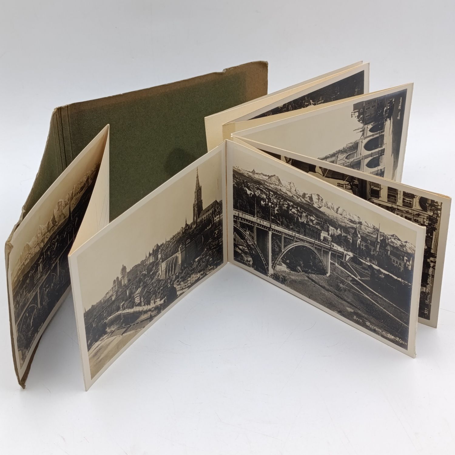 Vintage Booklet with 12 Bern Germany postcards