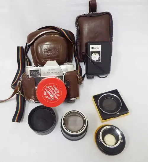 Kodak Retina Reflex 3 - Very good with lots of accessories