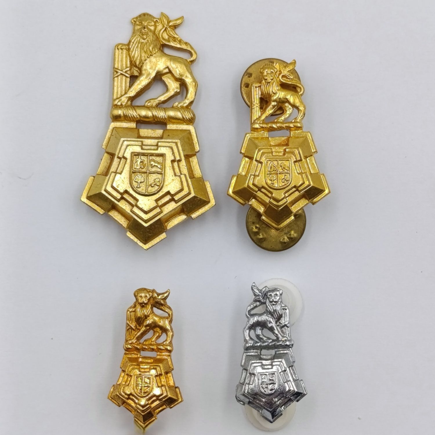 Set of SA Army Band cap and collar badges