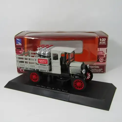 New Ray Classic Collection 1923 Chevy Series D 1 ton truck model car in ...