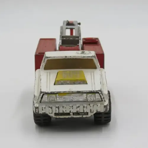 Matchbox Battle Kings K-110 Recovery vehicle - Tow hook broken